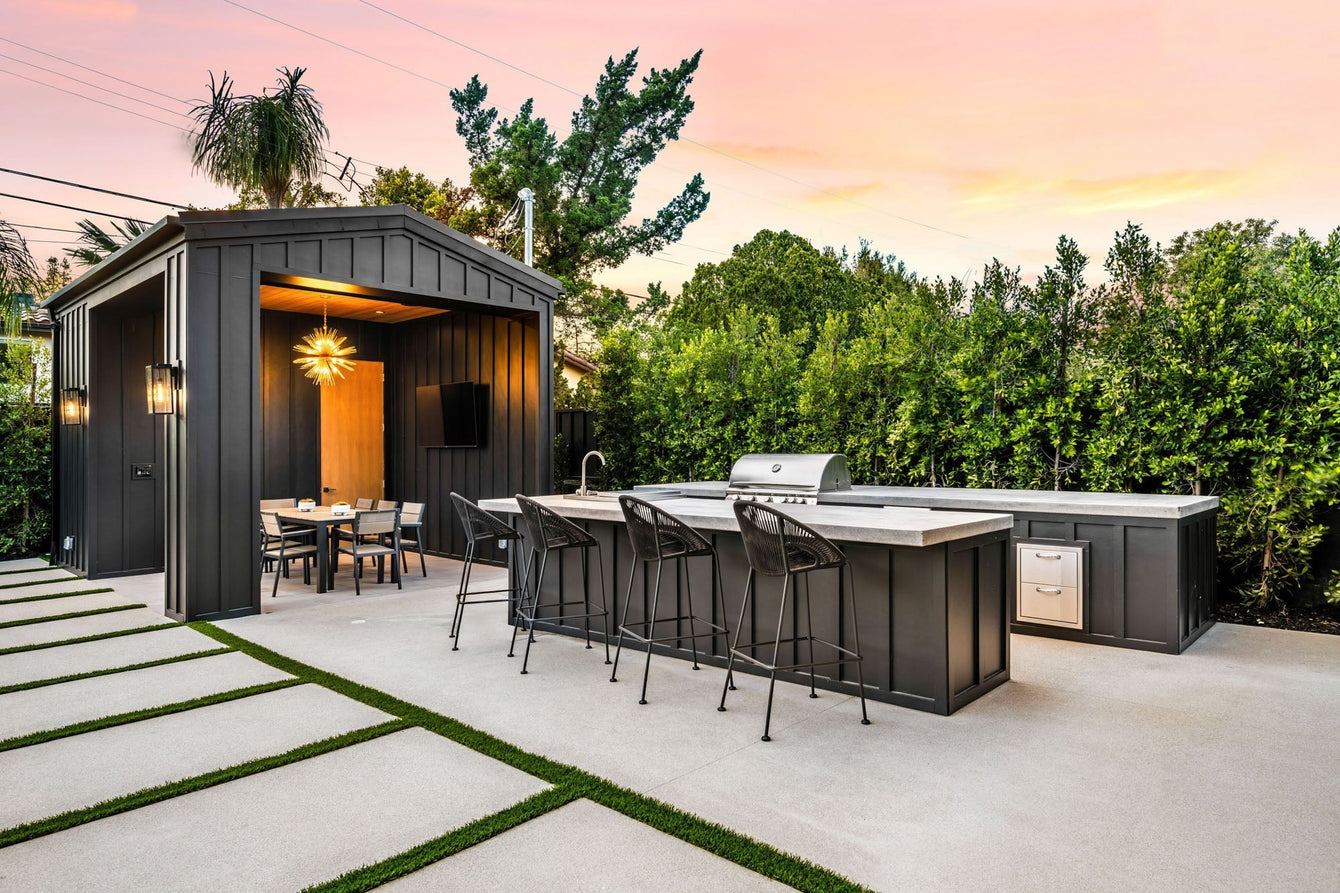 Design Smart, Grill More: Outdoor Kitchen Tips for Summer – Alfresco ...